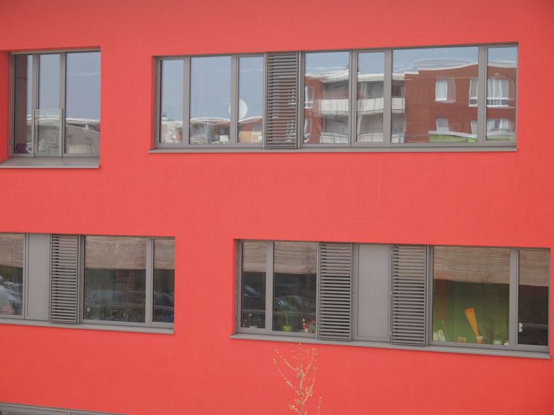 passivhaus-school-windows-outside - Elemental SolutionsElemental Solutions